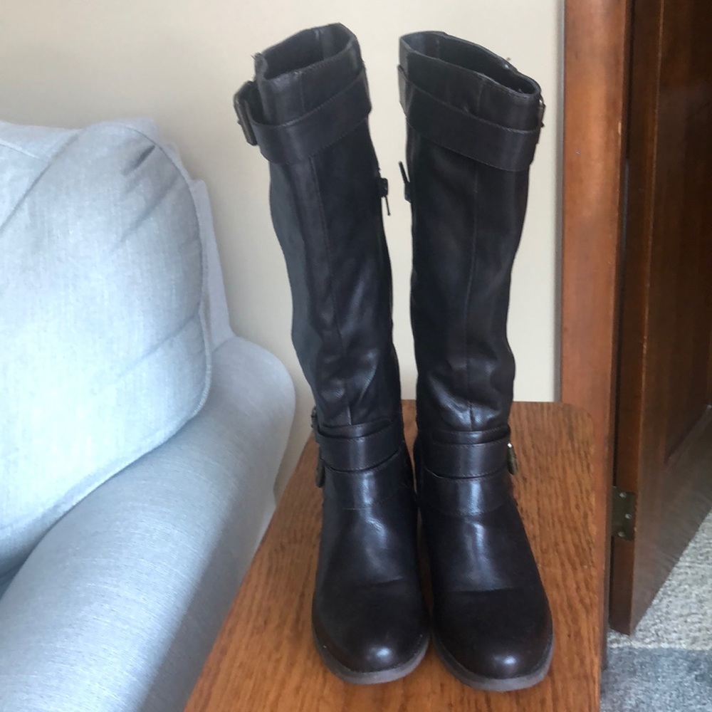 Beautiful Hardly Worn Rampage Brown Boots - Gem